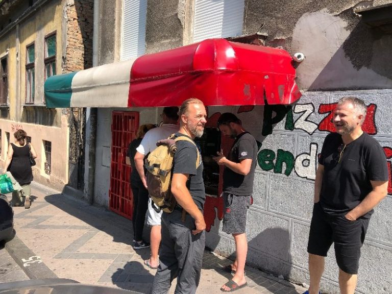 Belgrad'da En İyi Soslu Pizza Nerede Yenir? Bucko, Pizza Sandviç ...